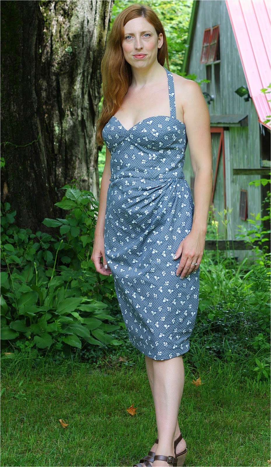 craftyNHmom: Finished Gertie's Bombshell Dress!