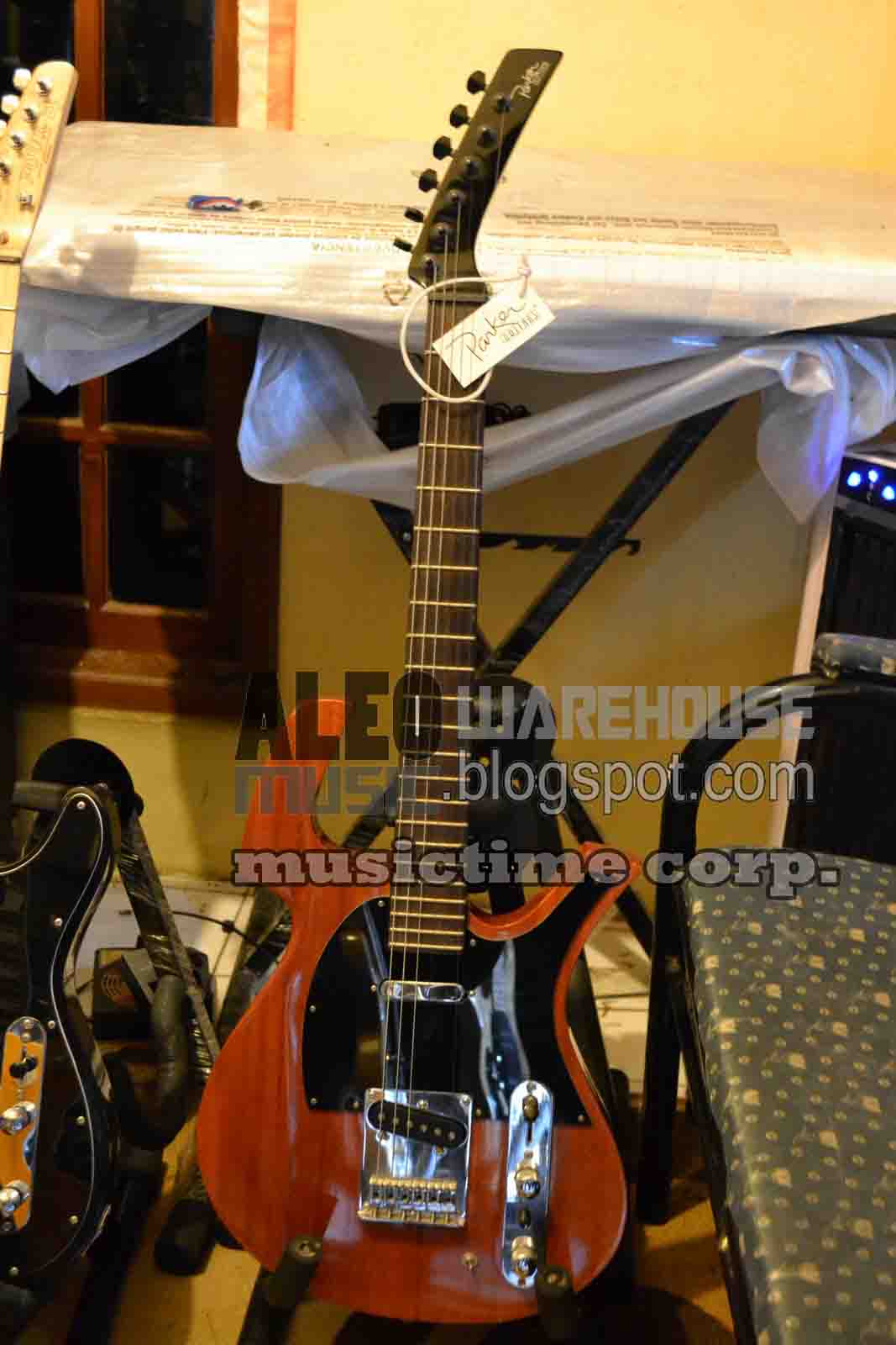 Aleo Music Warehouse: PARKER GUITARS P - 36 CUSTOM