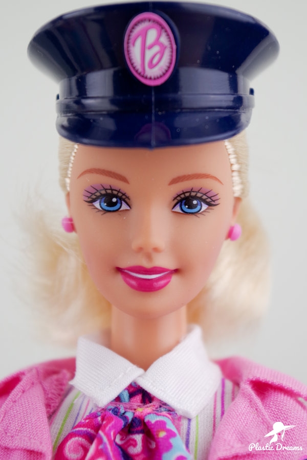 Plastic Dreams Dolls :: Barbie et miniatures: Travel Train Fun Barbie Doll
