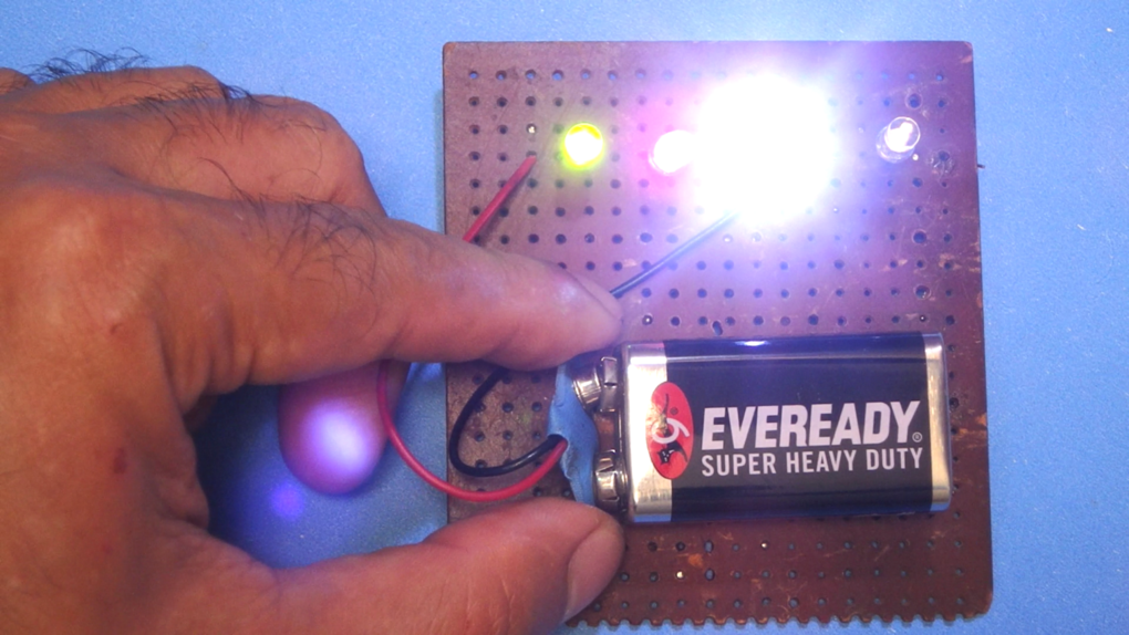 ~: Merangkai Seri LED Untuk 9 Volt, 12 Volt, 220 Volt