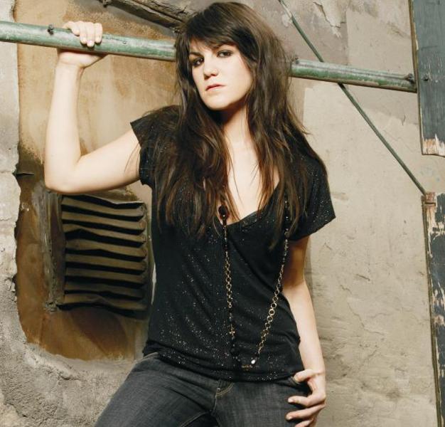 Blackmusicworld: Kandance Ferrel: A cantora que navega bem no Rock melódico