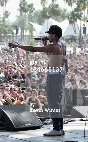 Celeb Saggers: Chance The Rapper Sagging in Dungarees