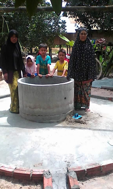 Lagi telaga wakaf jenis kerek siap untuk digunakan di Kampung Thom ~ K ...