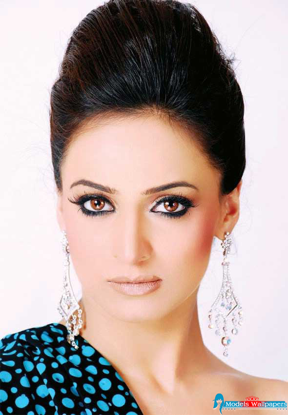 models Accessories: Noor Pakistani model