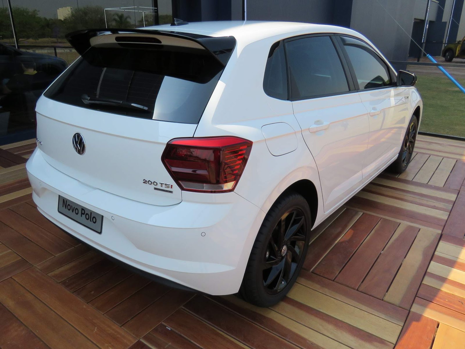 VW Polo 2018 Highline Branco + Pacote Esportivo - vídeo