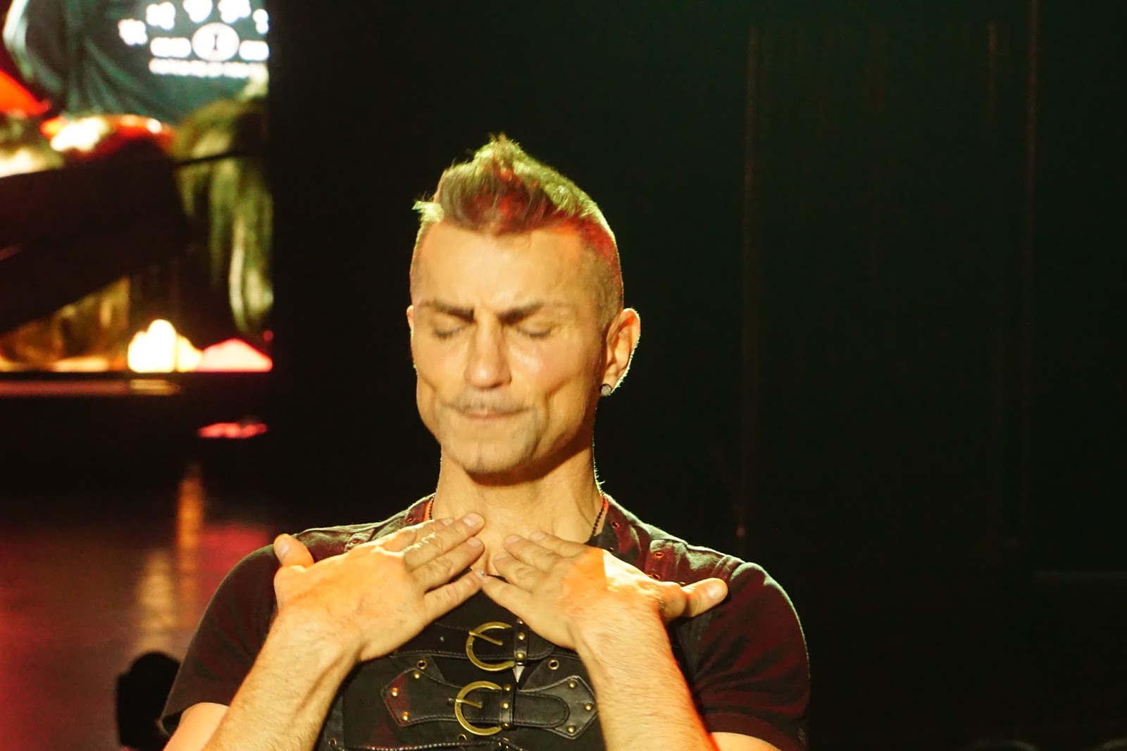 5 Little Angels: Aaron Crow Back in Action with Full Performances at ...