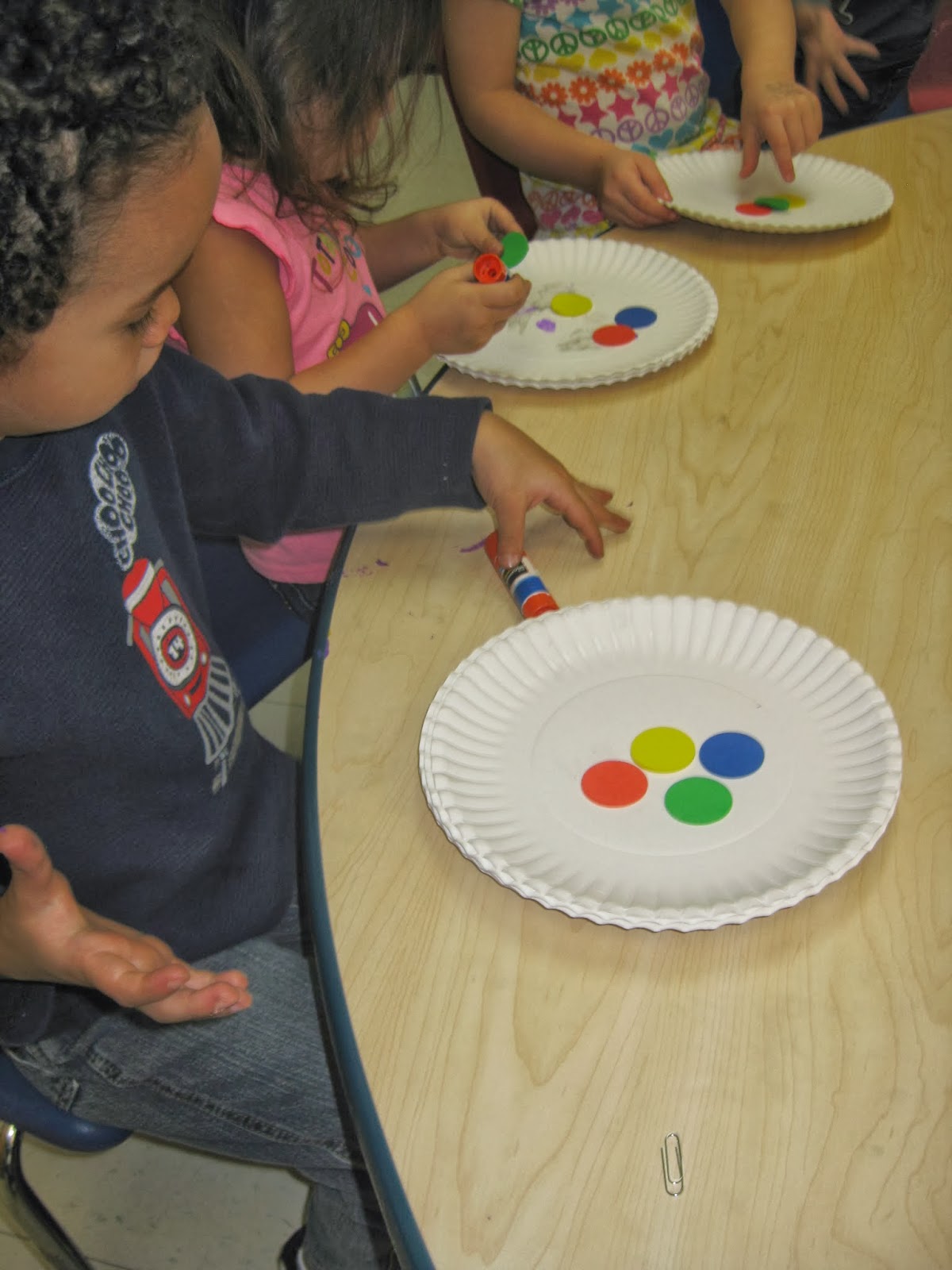 KidsCan365: Day 177: Kids Can Make Counting Plates