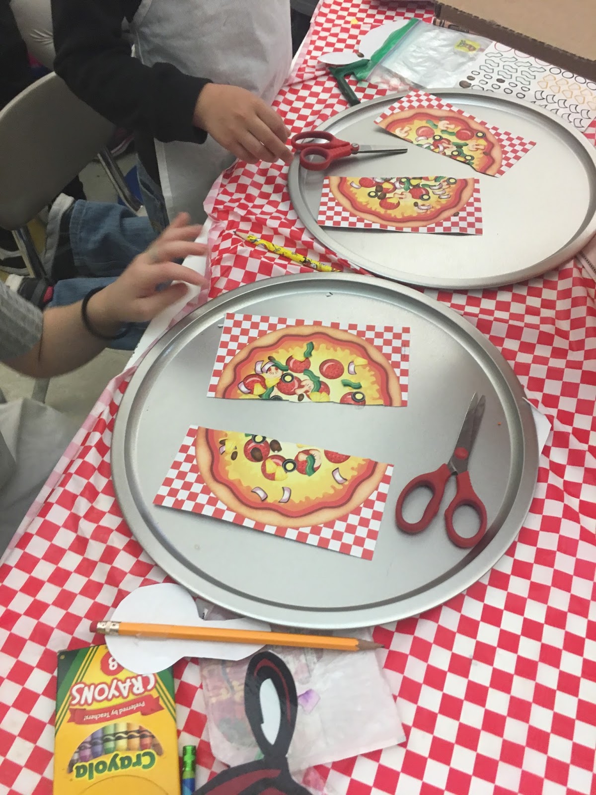 MrsPricesKindergators: Chef Charlie's Pizzeria of learning!