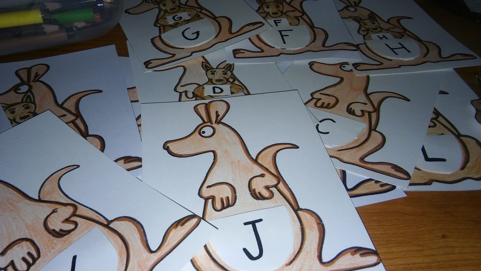 Kangaroo Game: Learning the ABC ~ Una profesora a la deriva