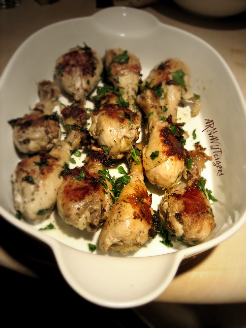 ARNAVUT CİĞERİ: Limonlu & Sarımsaklı, tavada kızarmış tavuk baget