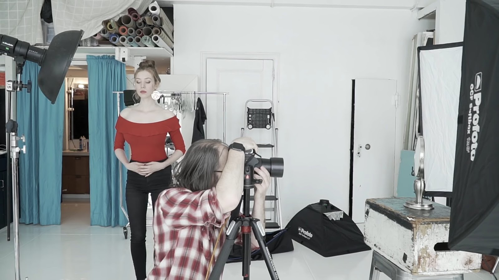 Using a Mirror for Creative Portraits - Photography Blog Tips - ISO ...