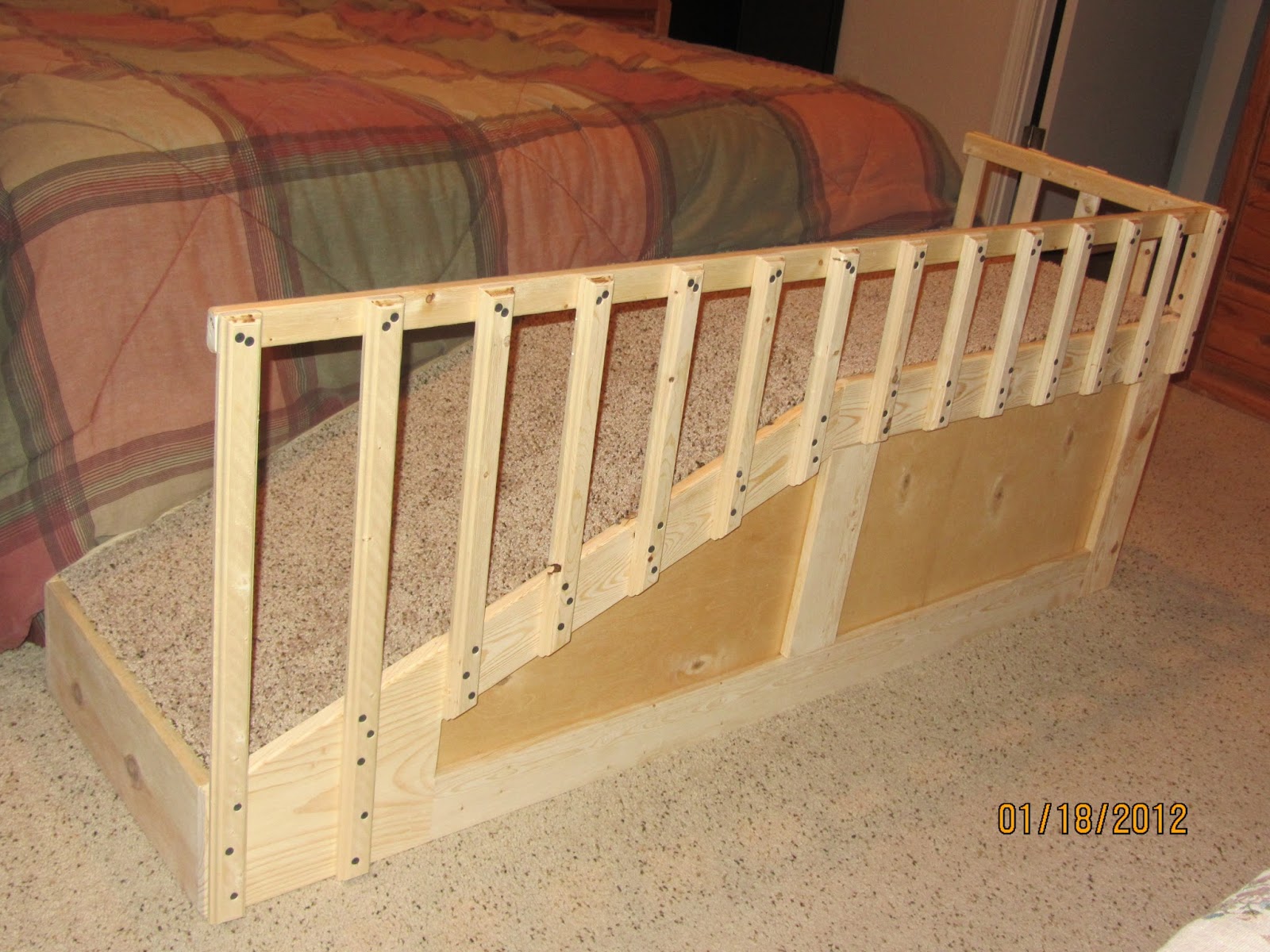 Idaho PugRanch: Our Bed Ramp
