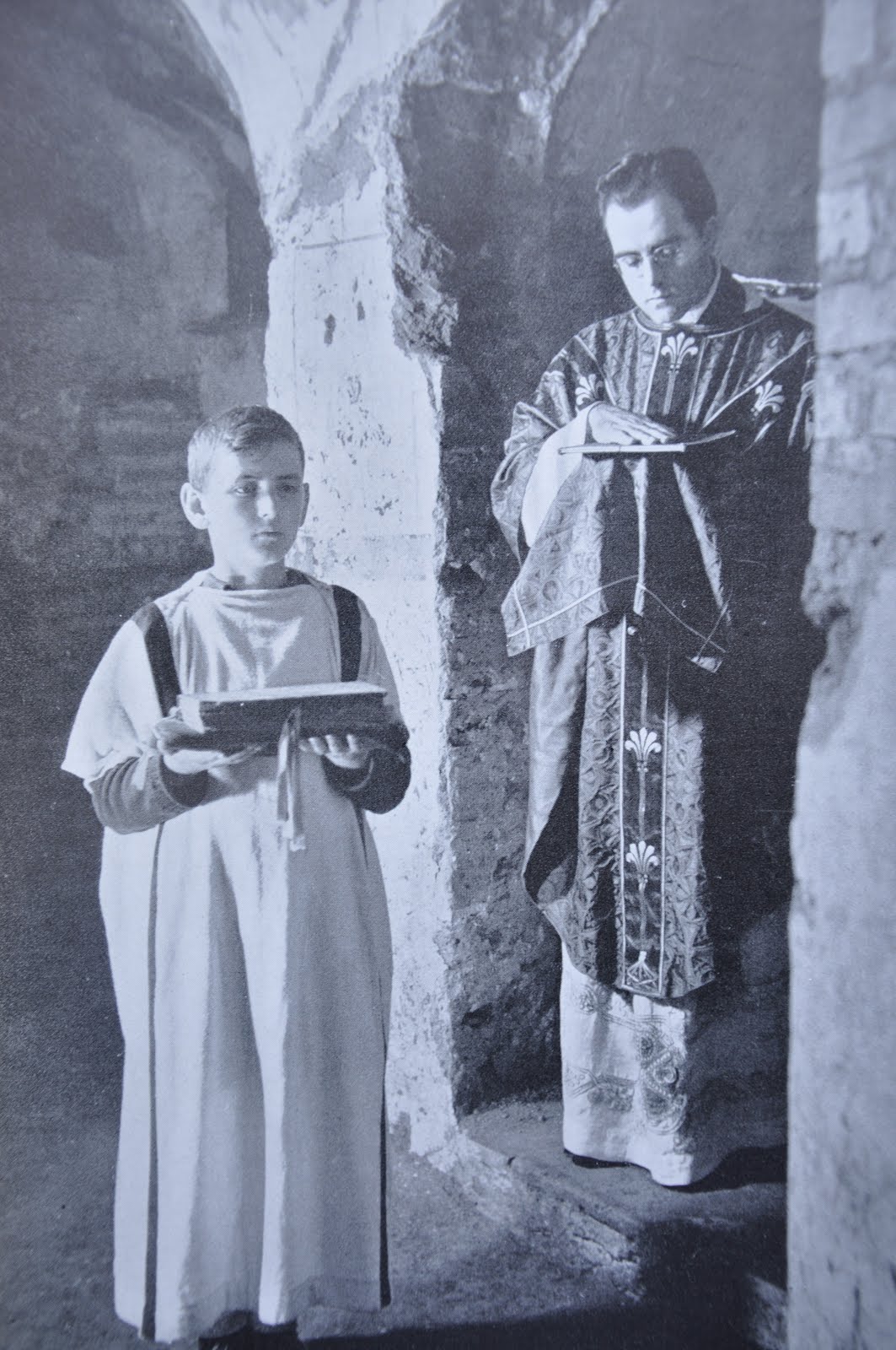 Orbis Catholicus Secundus: Holy Mass in the Catacombs