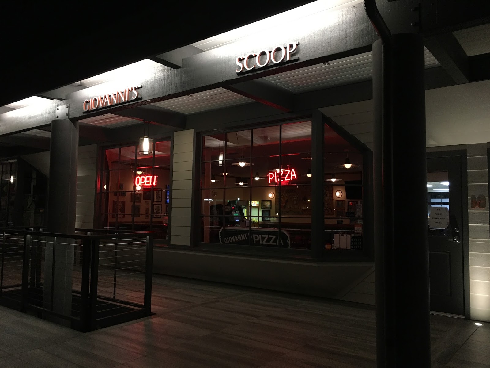 Giovanni Pizza in Montecito (near Santa Barbara)