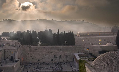 Timothy Titus: LIVE Western Wall Footage