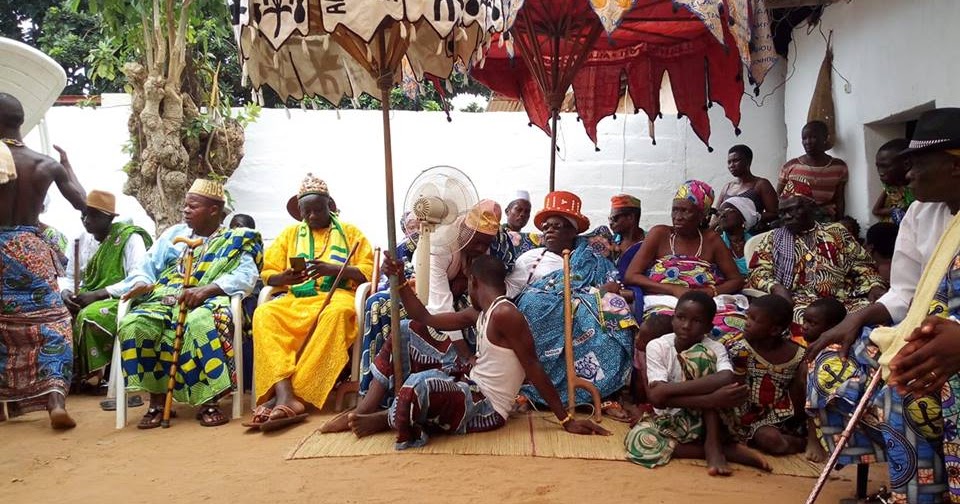 LE PLUS GRAND MAÎTRE MARABOUT DES MAÎTRES MARABOUTS DU MONDE SA MAJESTÉ ...