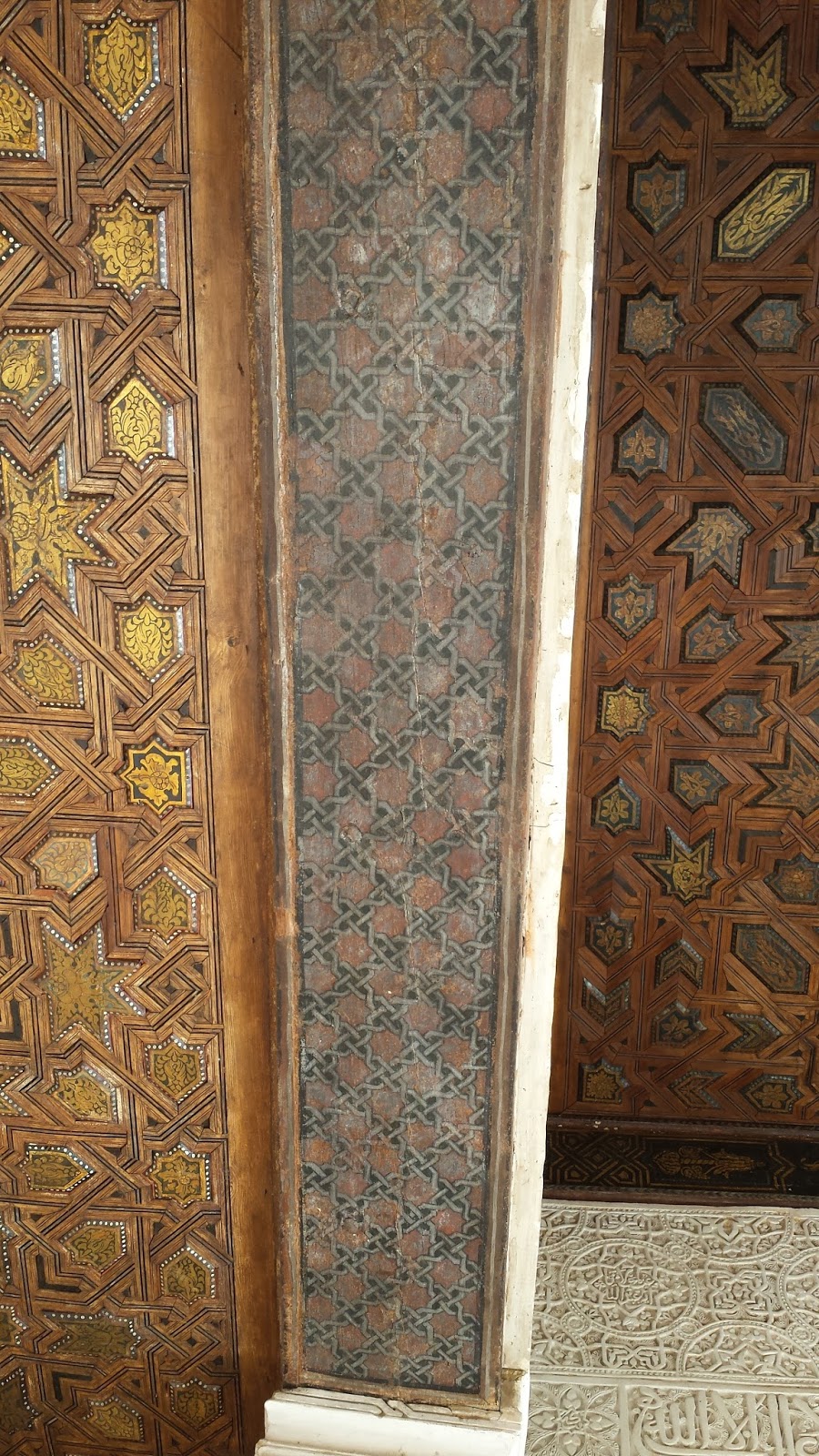 Dobies in Spain: The Alhambra - Tile patterns
