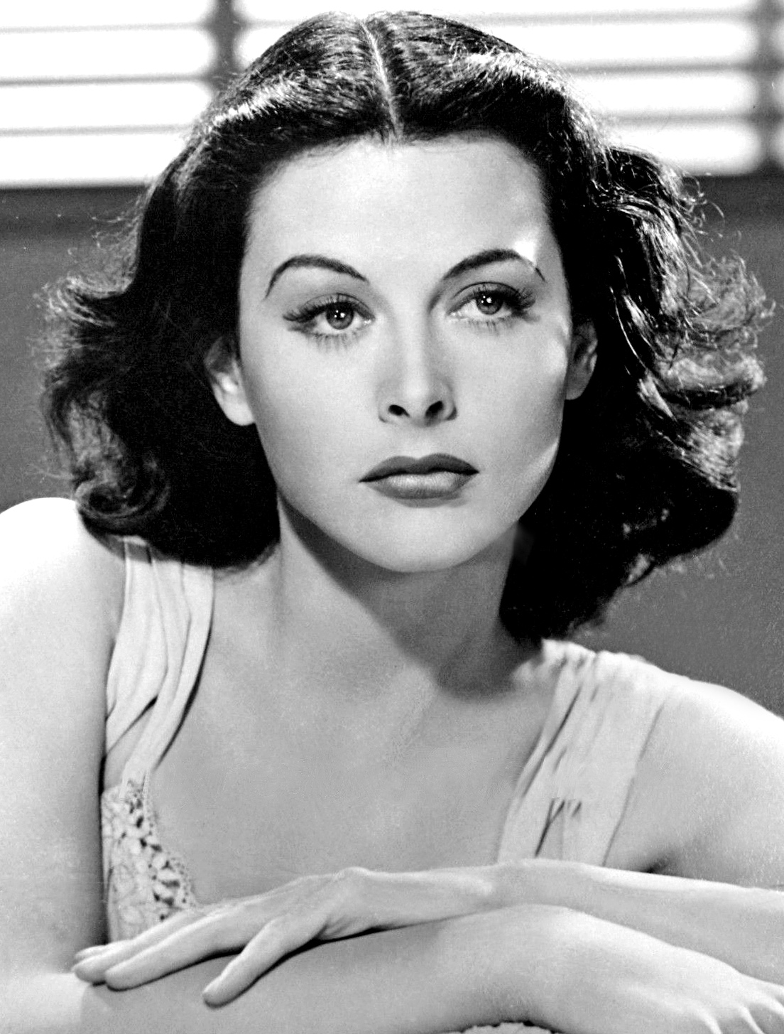 Scan On: Hedy Lamarr invention of Transmission Technology