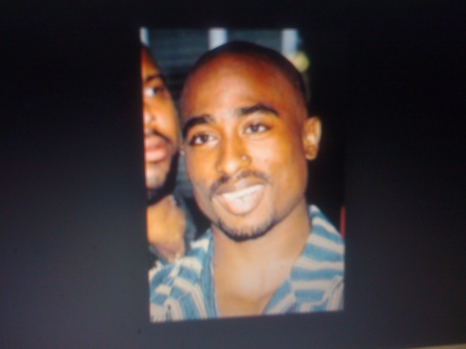 THE BLACK SOCIAL HISTORY:: BLACK SOCIAL HISTORY : 2PAC A BLACK YOUNG ...