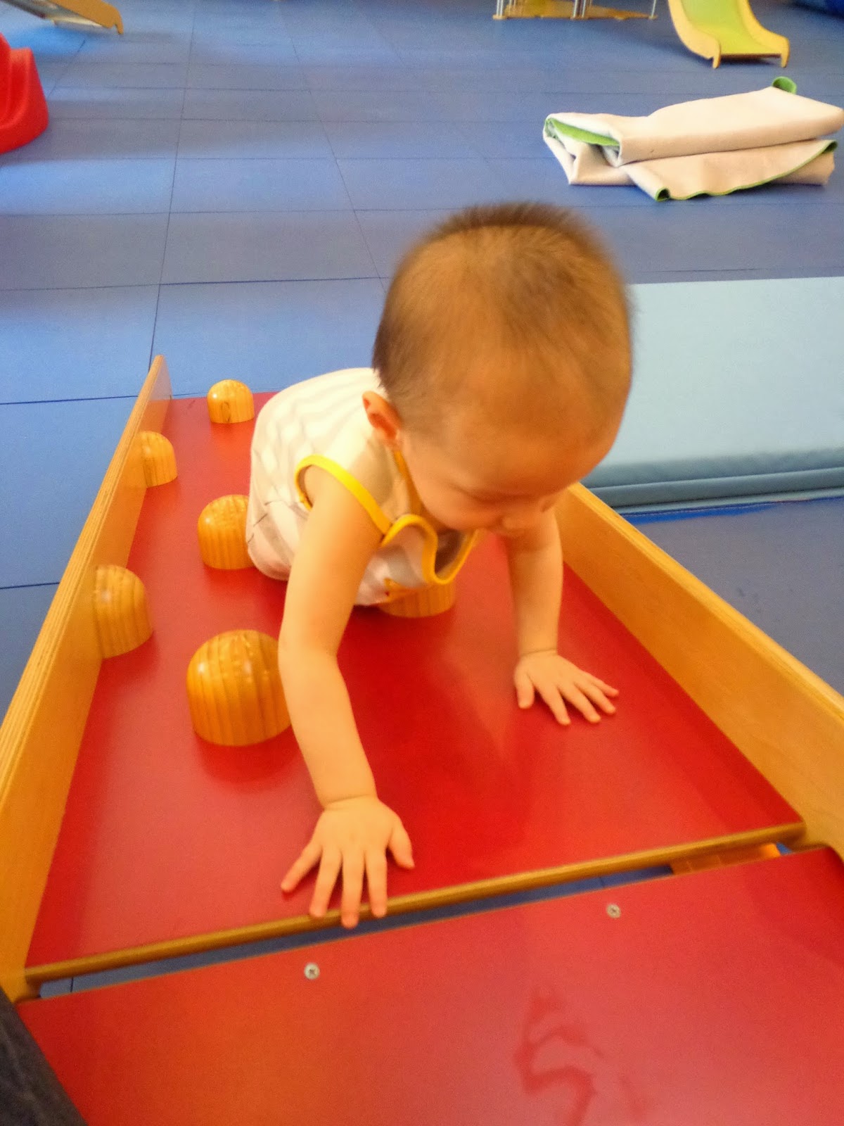 Montessori Mama in Saigon: Gymboree Play & Music