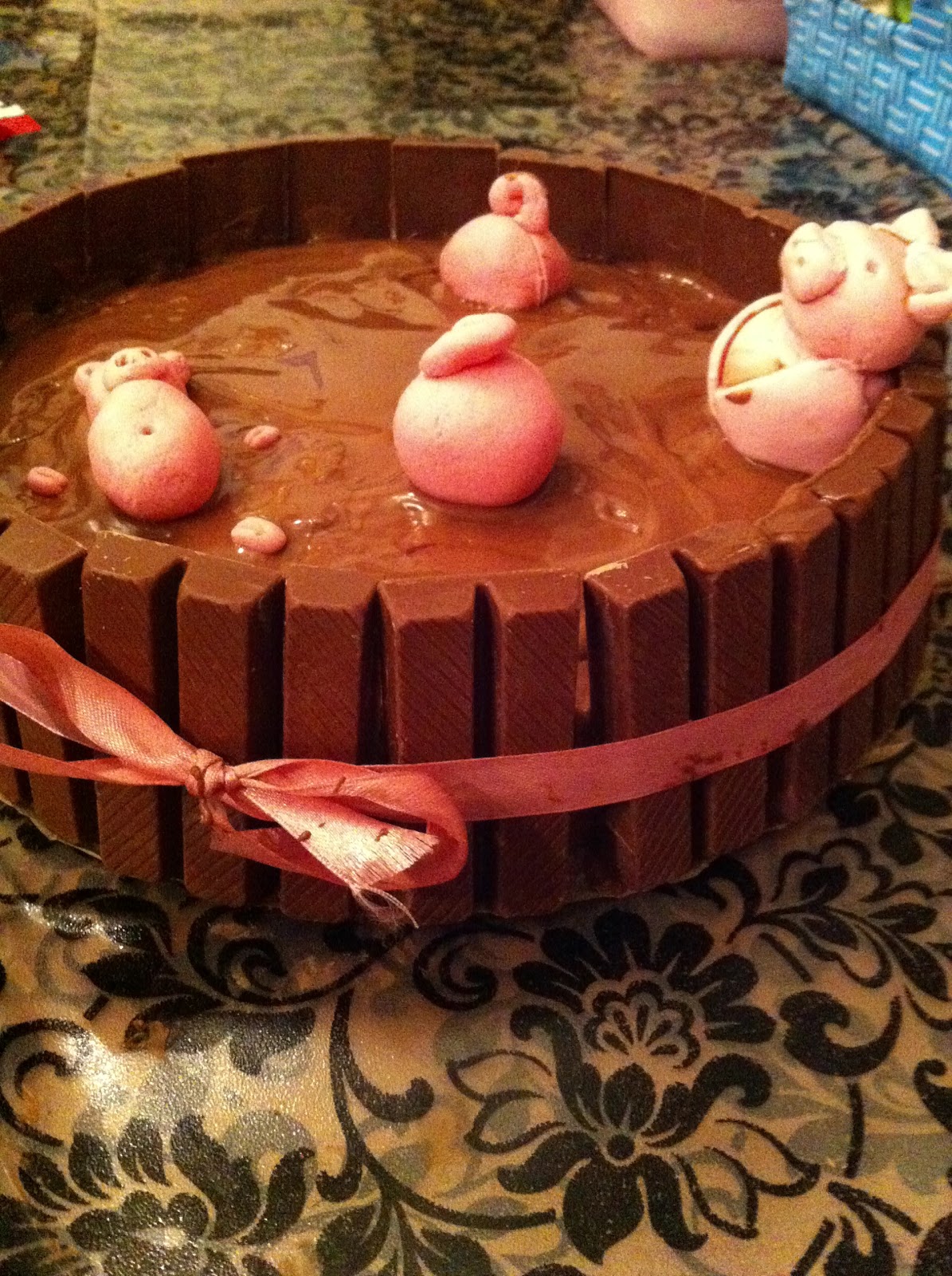 Sweet As Candy: Modderbad taart met varkens