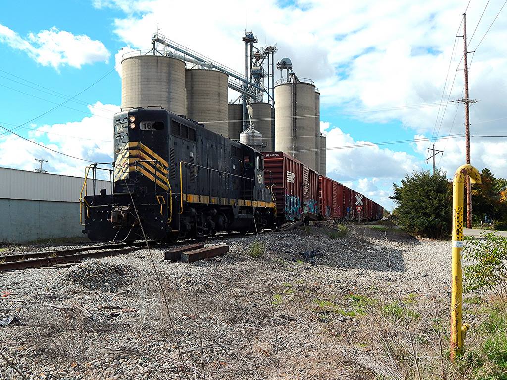 Industrial History: ND&W: Maumee & Western and Napoleon, Defiance & Western