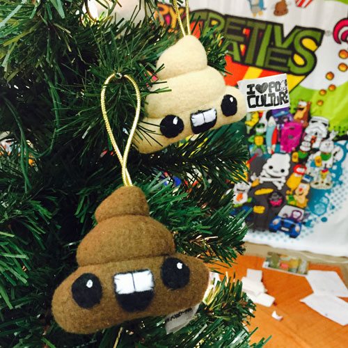 New Poop plushies & Dingleberries set from Furry Feline Creatives