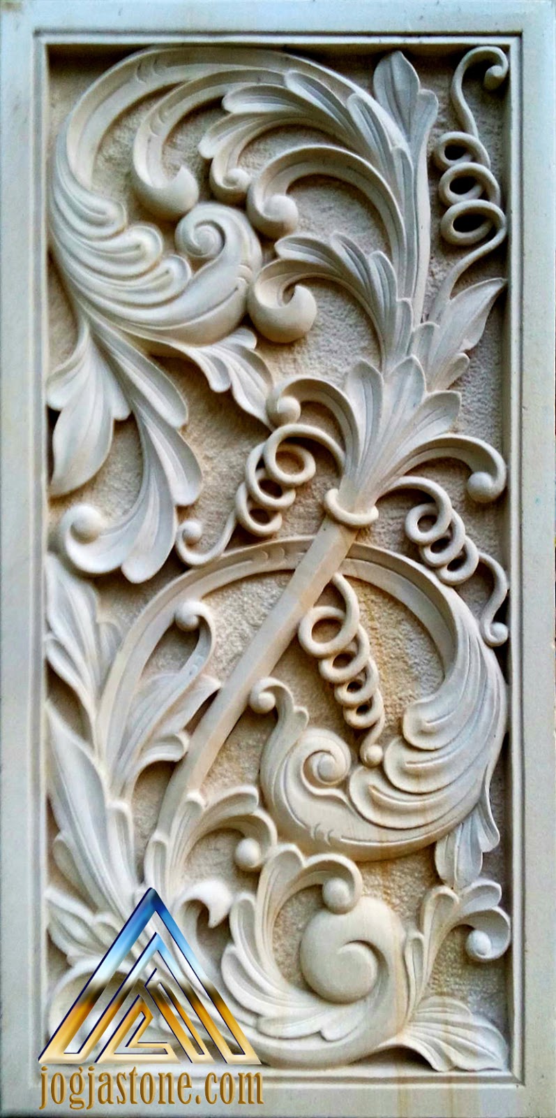 Ukiran klasik batu alam