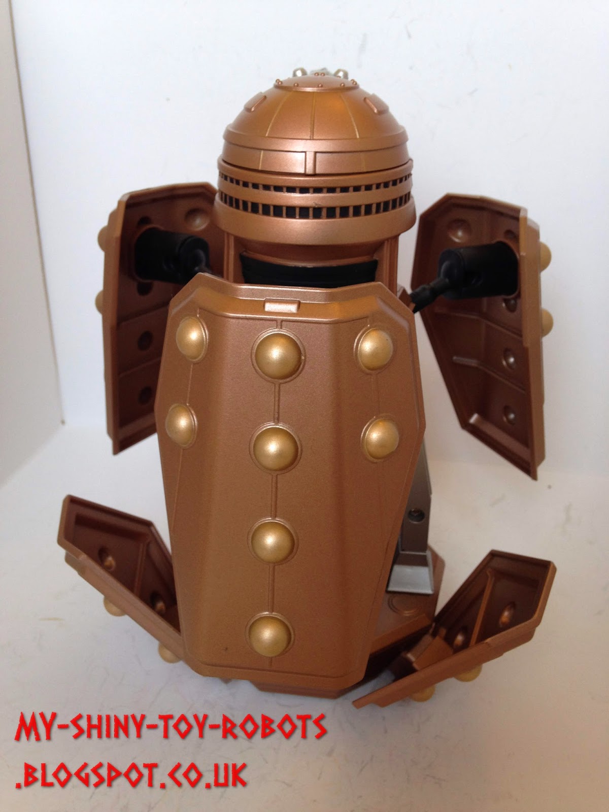 My Shiny Toy Robots: Toybox REVIEW: Doctor Who Dalek Patrol Ship