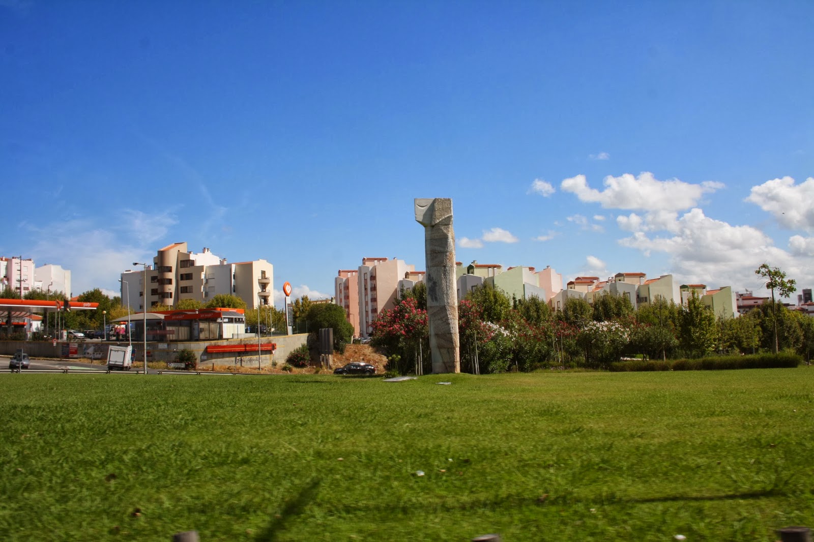 Viajar e descobrir: Portugal - Alverca do Ribatejo - Escultura ...
