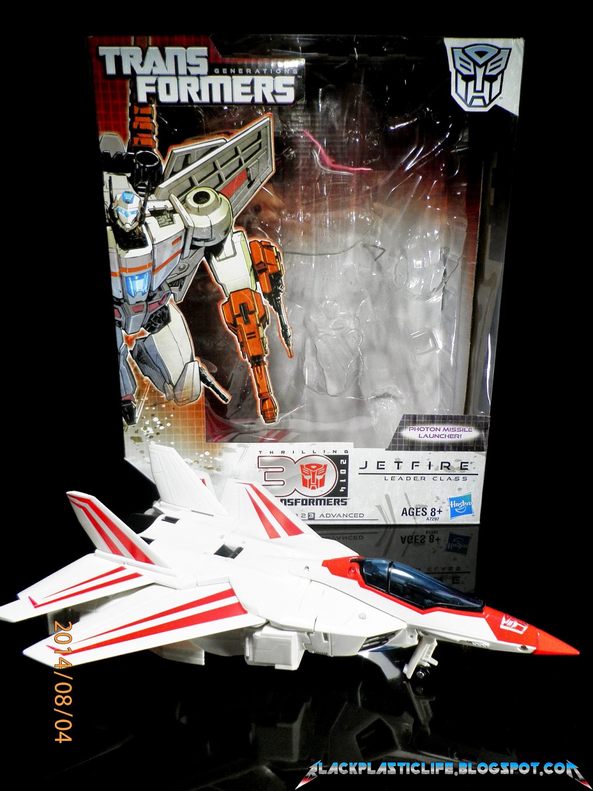 Black - Plastic - Life: Generations Leader Class Jetfire - Pictorial Review