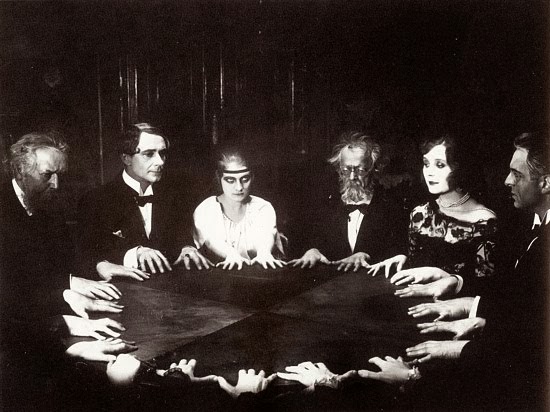 The Glass Character: "I see dead people": Victorian post-mortem photography