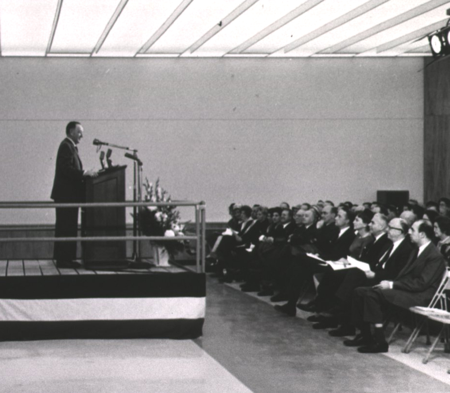 Joyful Public Speaking (from fear to joy): What are you standing on (or ...