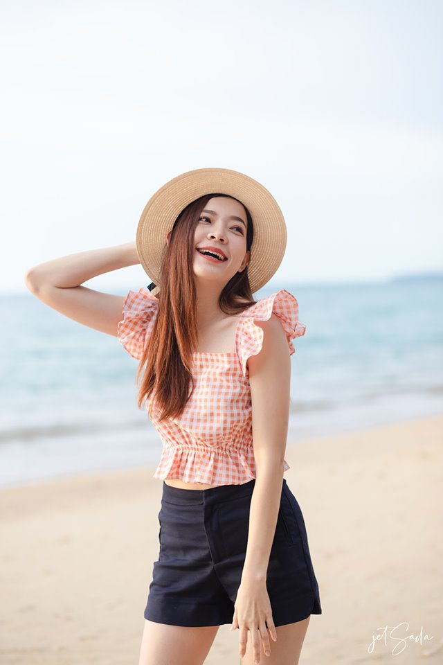 Hot girl Annie Queen