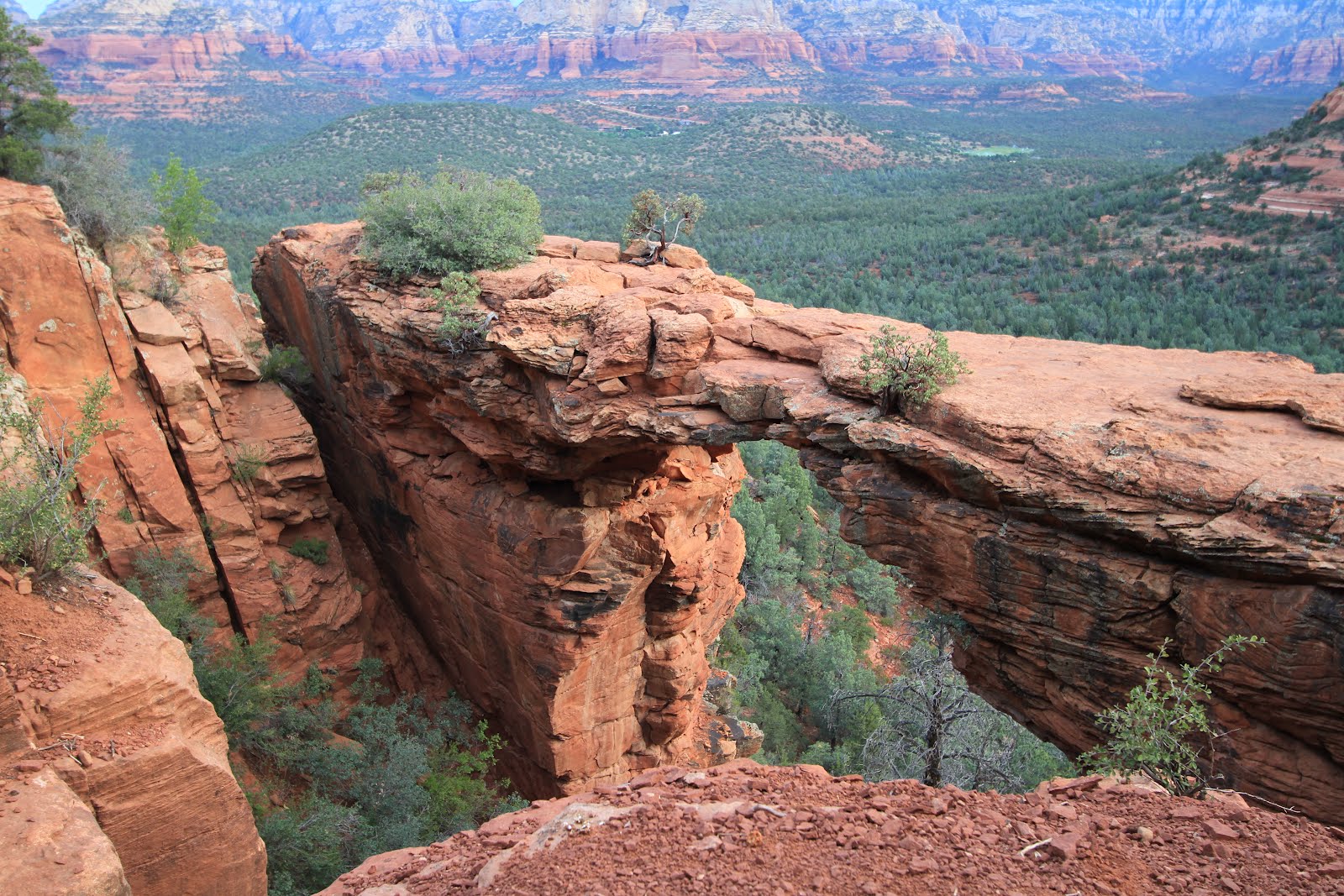 TravelMarx: Two Sedona Hikes: Devil’s Bridge and West Fork