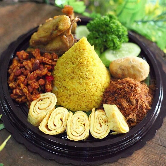 Tumpeng Nasi Kuning Mini