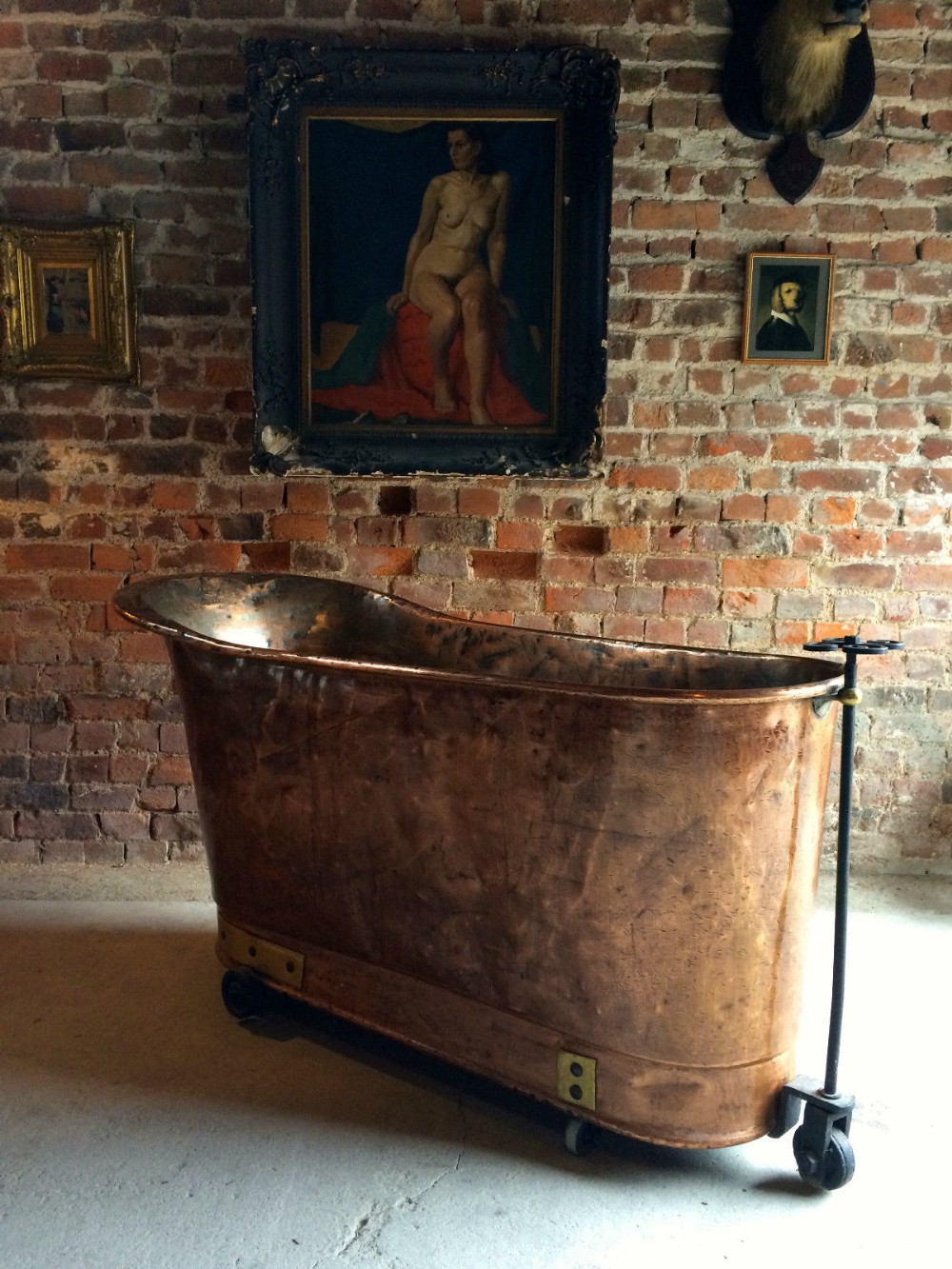 Eye For Design: The Old World Appeal Of Copper Bathtubs