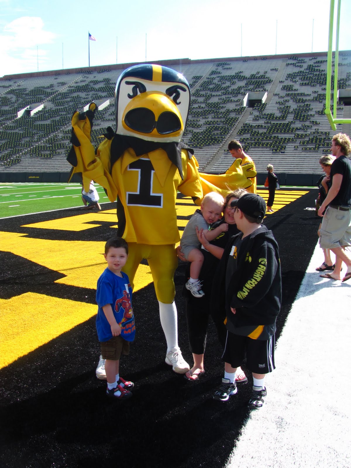 Oliver's Journey: Kid's Day - Iowa Hawkeyes Football