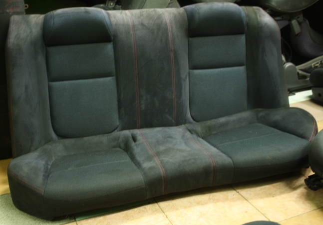 Dingz Garage: Rear seat Honda Integra DB8 Type R