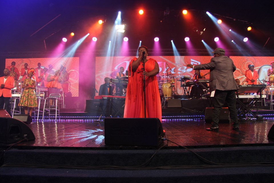 Picha za Joyous Celebrations, katika Live Video Recording Joyous 17