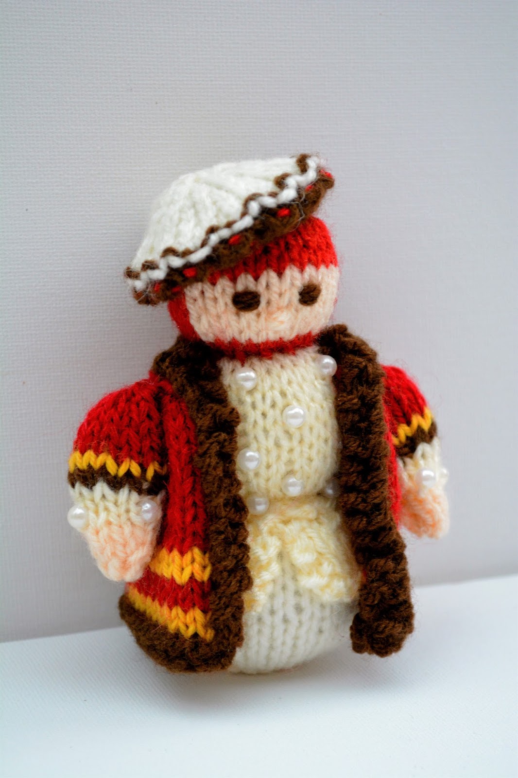 Edith Grace Designs: King Henry VIII Tudor Doll Knitting Pattern
