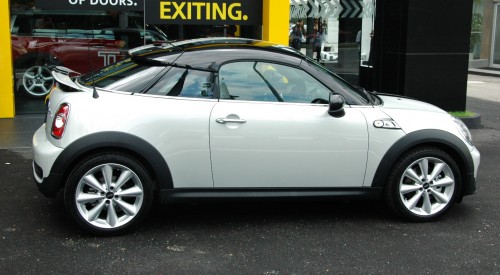 Streets Tuner: MINI Coupé 1.6 launched