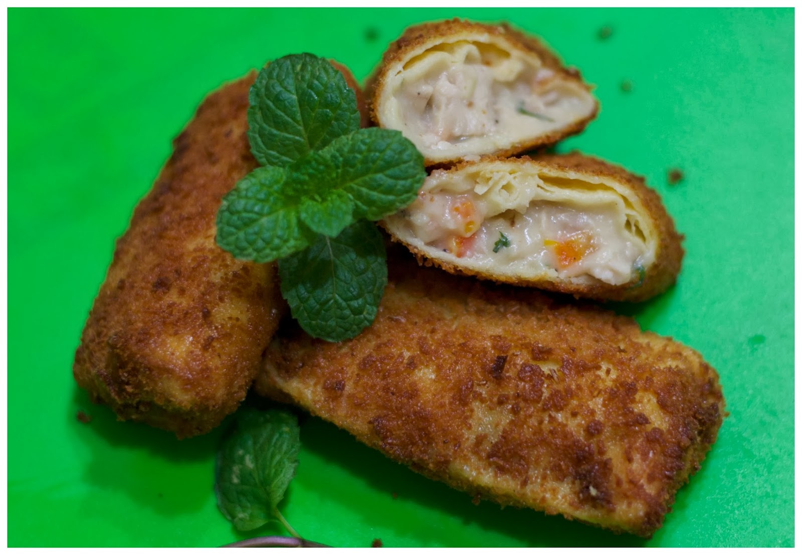 Indonesian Medan Food: Risol Isi Ragout Ayam (Chicken Ragout Rissoles )