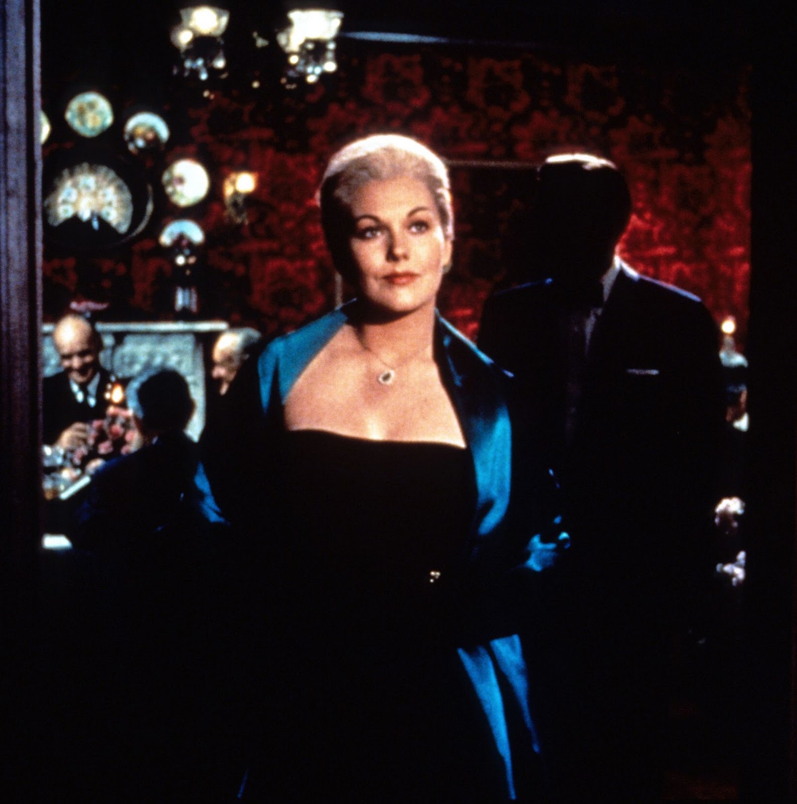 Lady Eve's Reel Life: The Costumes of VERTIGO