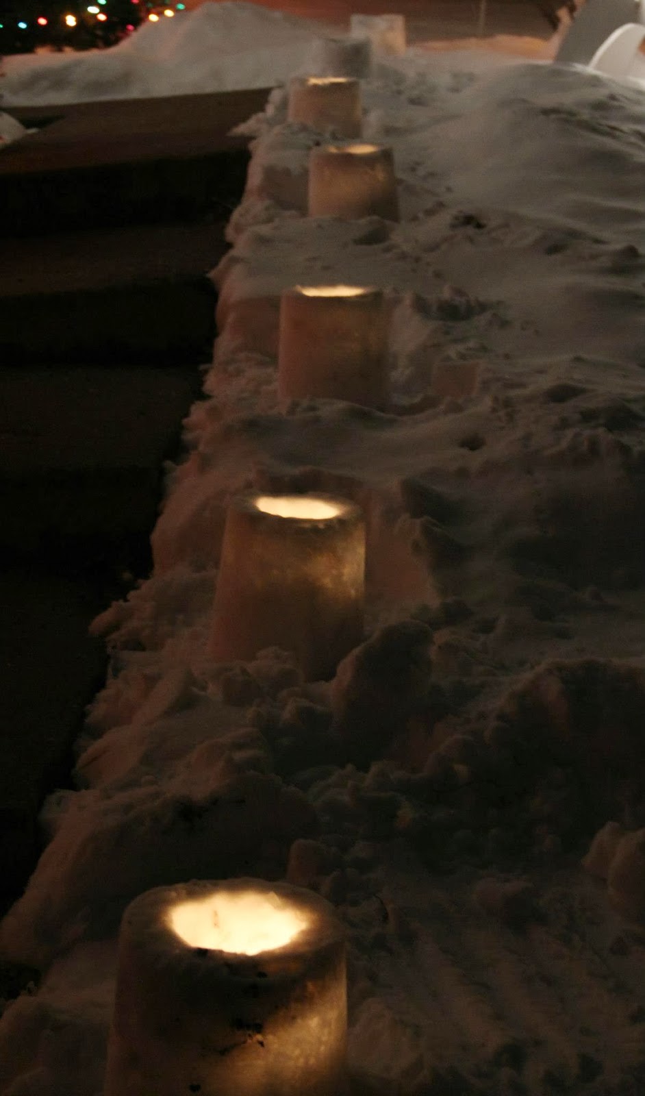 ...Just Visiting...: The Fine Art of Snow Luminaries