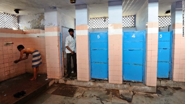 ¿Puede el señor Popó detener la defecación al aire libre? | La Pasión ...