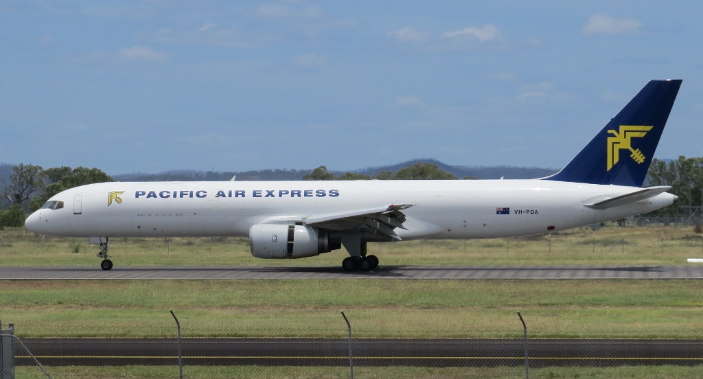 Central Queensland Plane Spotting: Pacific Air Express Australia Boeing ...