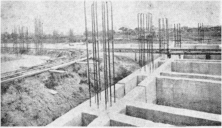 Arquitectura Manila: University of Santo Tomás Main Building