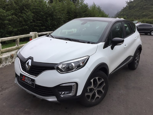 Volta Rápida: 2017 Renault Captur Intense 2.0 AT4: tentativa de ...