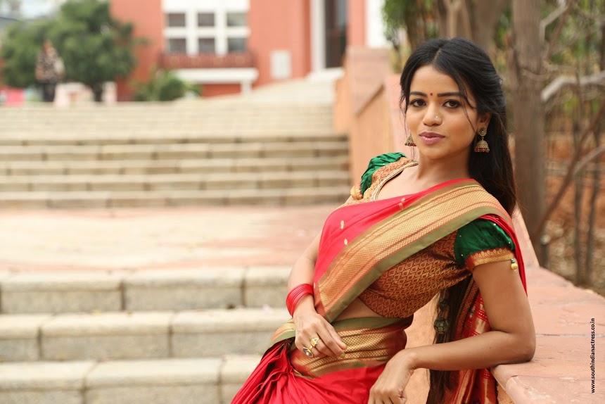 Bhavya Sri at Shilpakala Vedika Silk India Expo Launch - South Indian ...